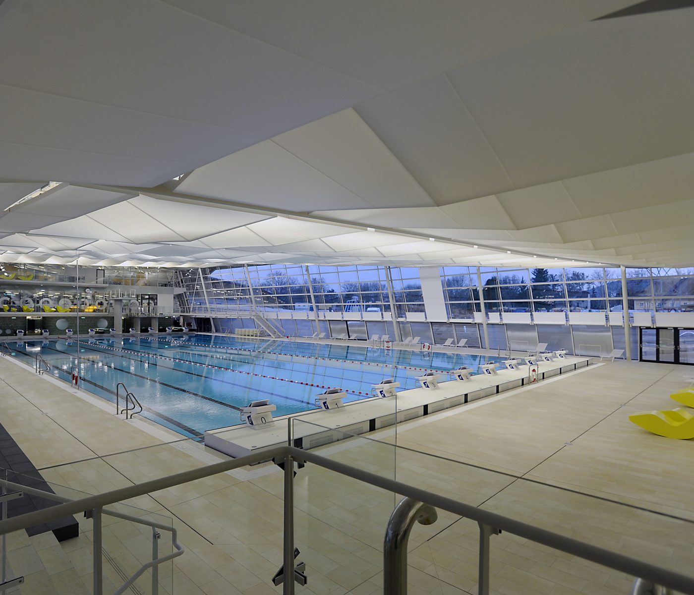 Auster sports swimming pool - Holding Graz