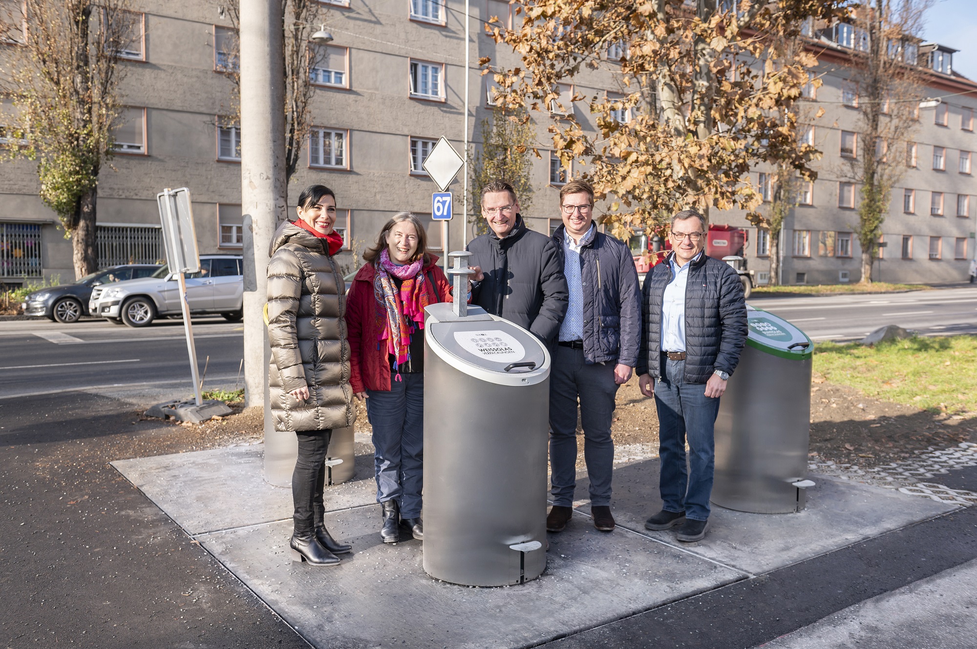 Neue Unterflurcontainer aufgestellt - Holding Graz